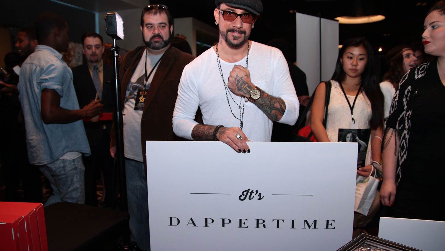 Men's Triple Time Zone Quartz Leather Military Watch | DapperTime